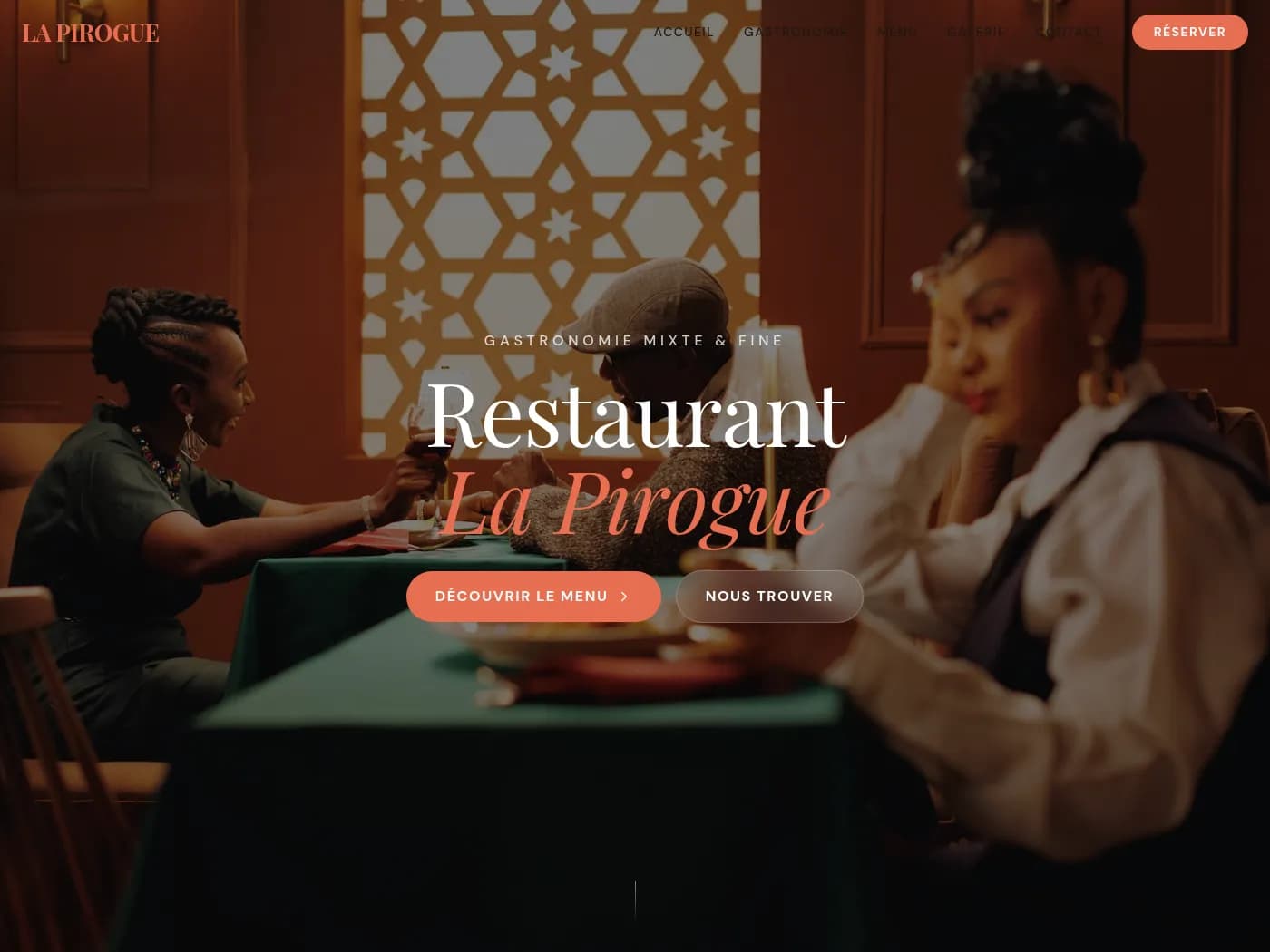 La Pirogue Vitrine Site
